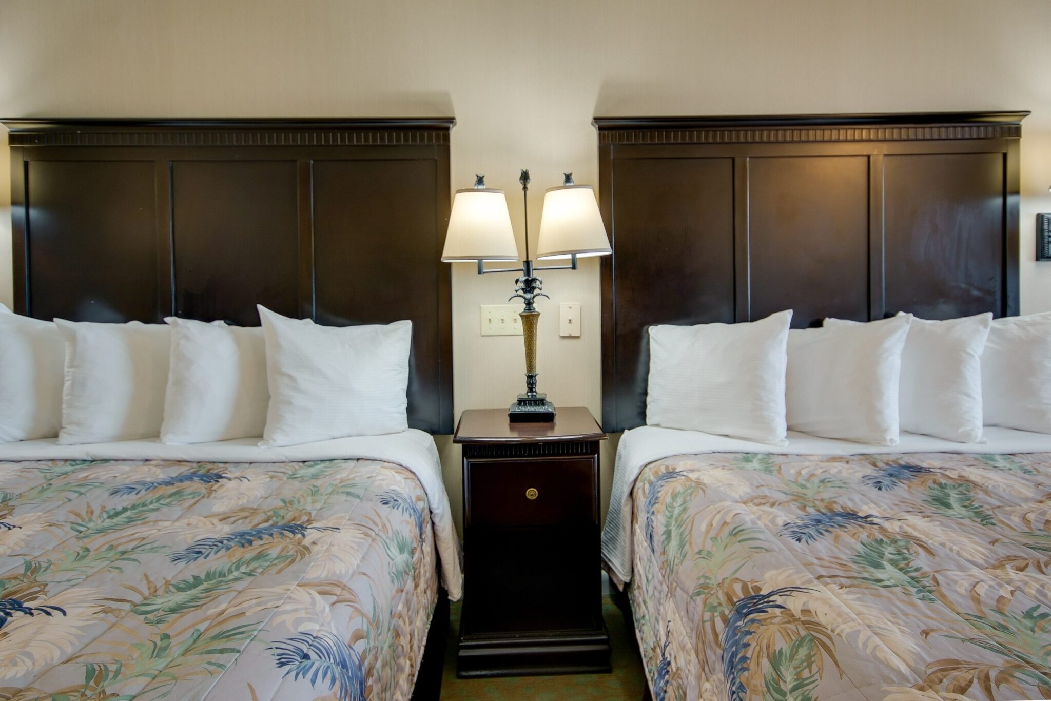 Oceanfront Efficiencies | Castle in the Sand Hotel | Ocean City, MD