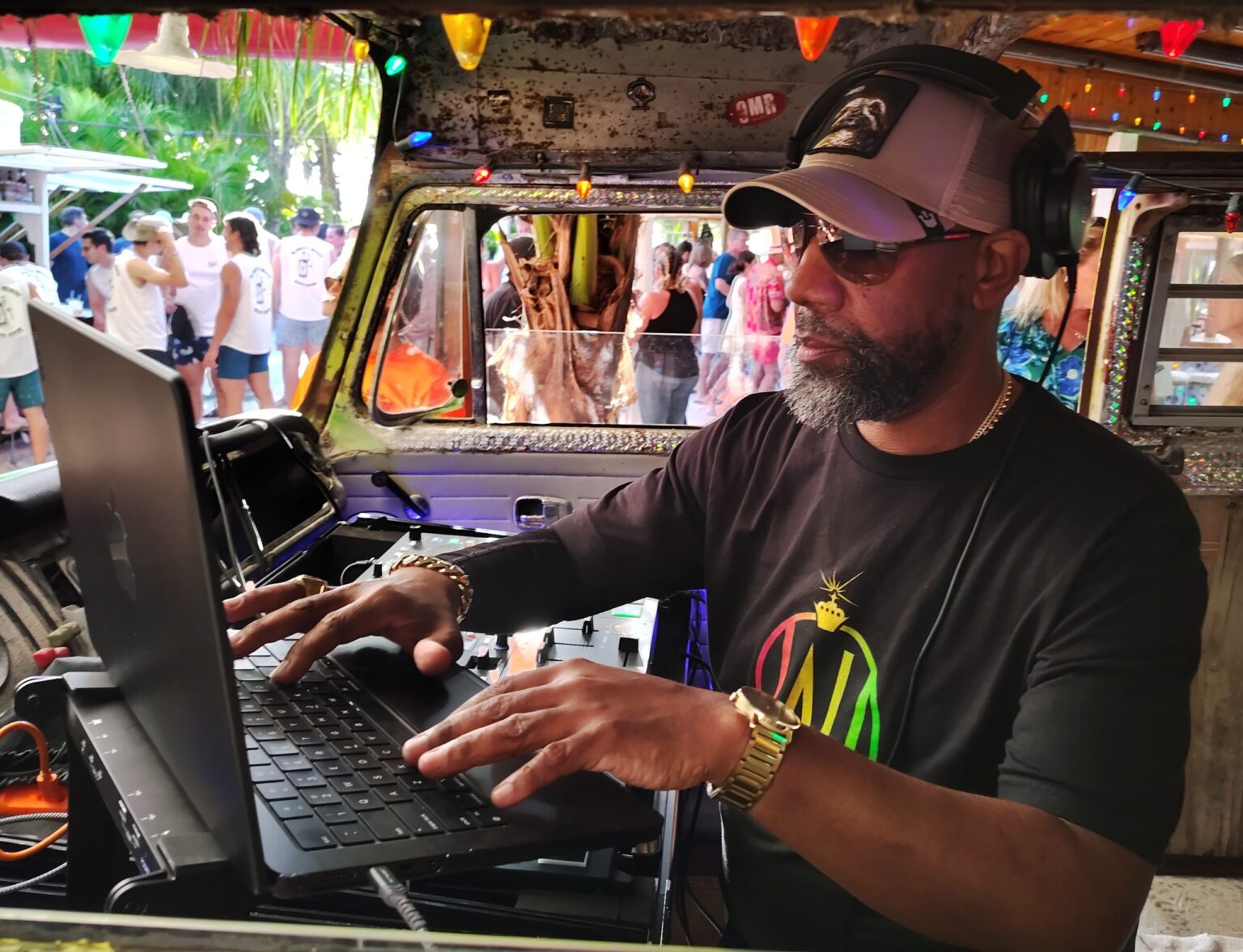 DJ Davie Live | Seacrets® Events | Ocean City, MD